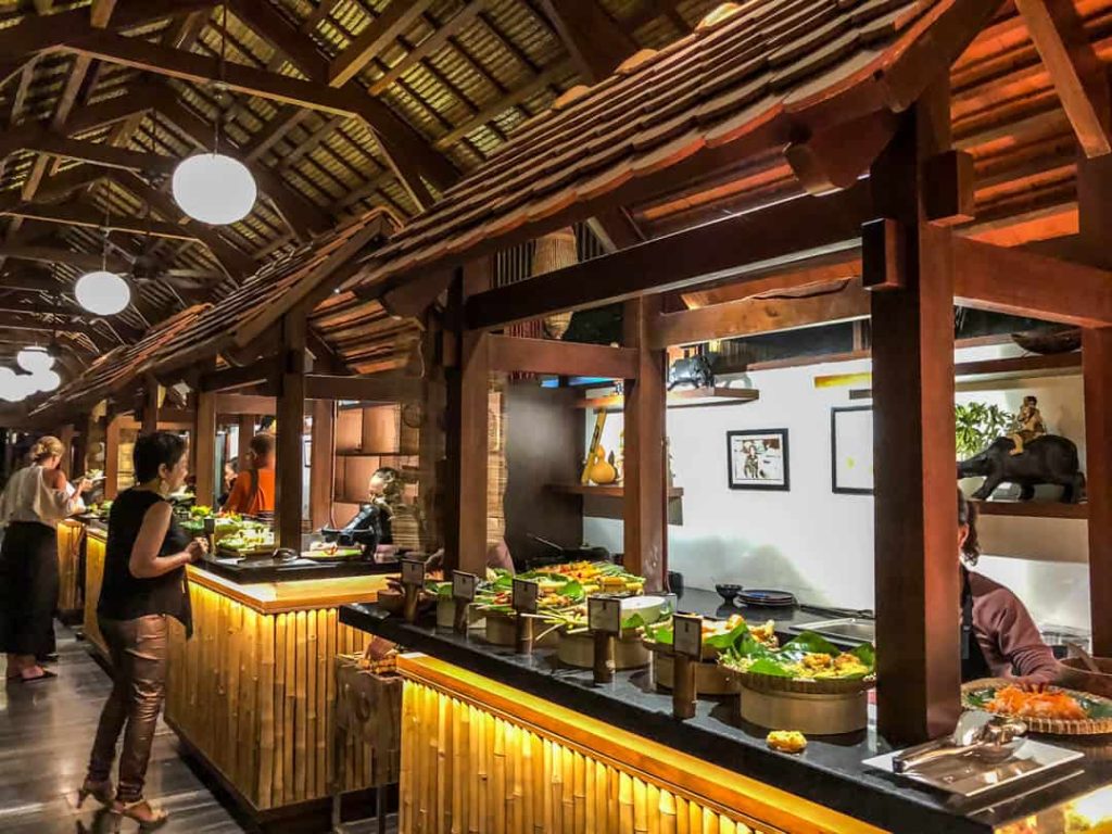 Vietnam beach holidays | Amazing food at a 5 star luxury beach resort